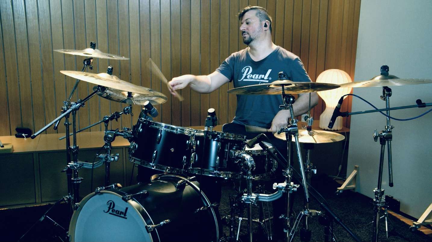 RICCARDO MERLINI - sE Electronics